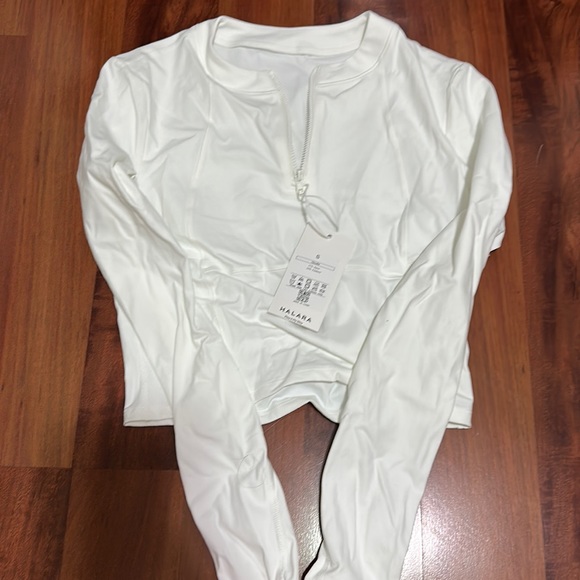 HALARA | Tops | Halara Long Sleeve Zip Up White Crop | Poshmark